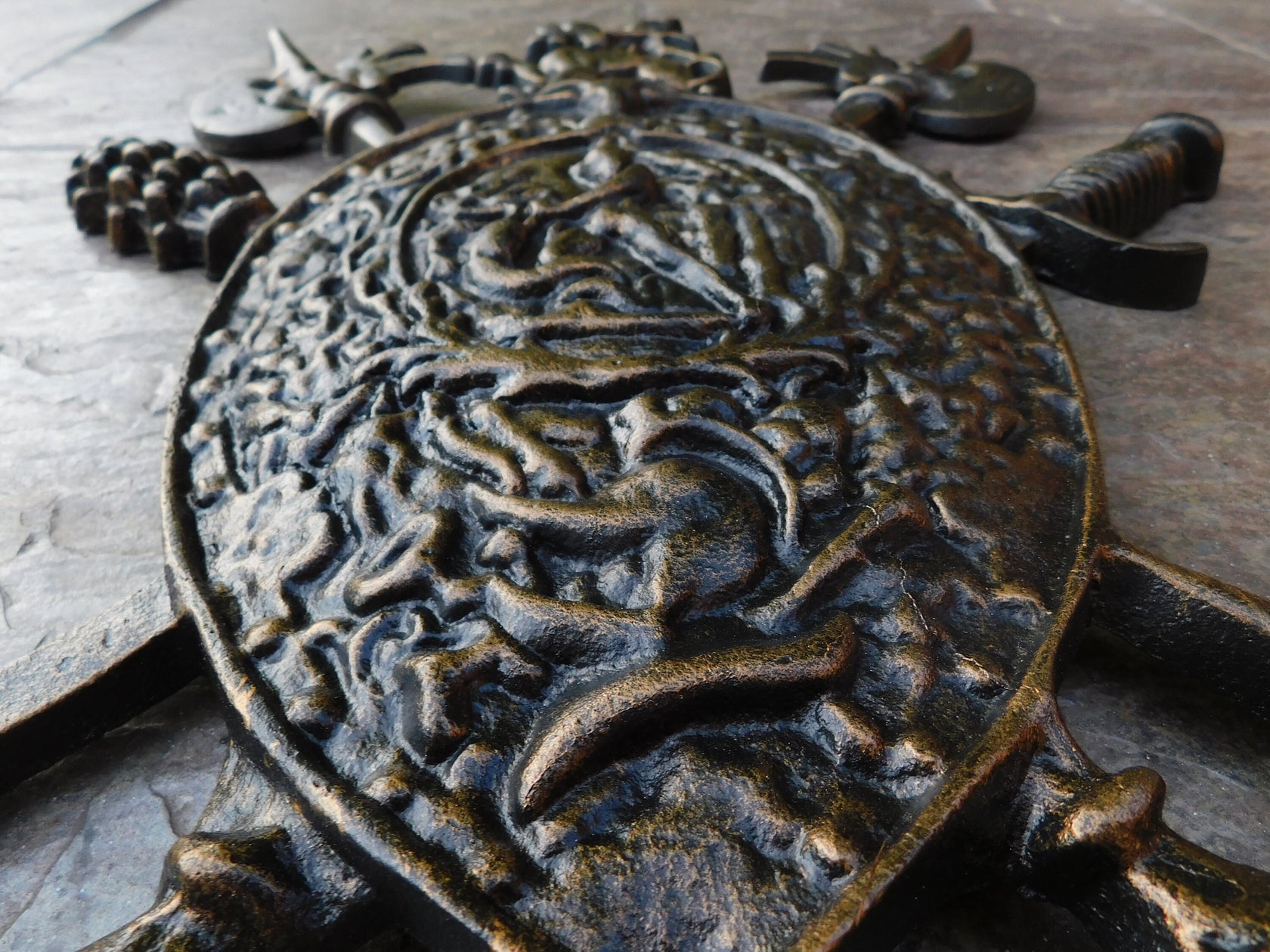 Medieval Shield Wall Decor – Fleur De Lis Junkie